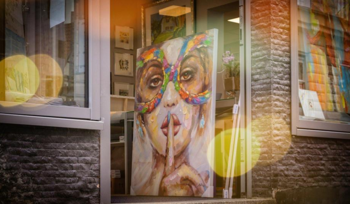 Learn How to Sell Your Art Online in 2020 |8 Key Tips for Selling Art